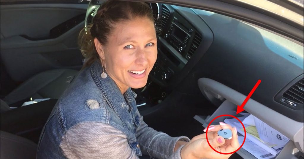This Tiny Device Allows You To Track Your Vehicle Using Your Smartphone
